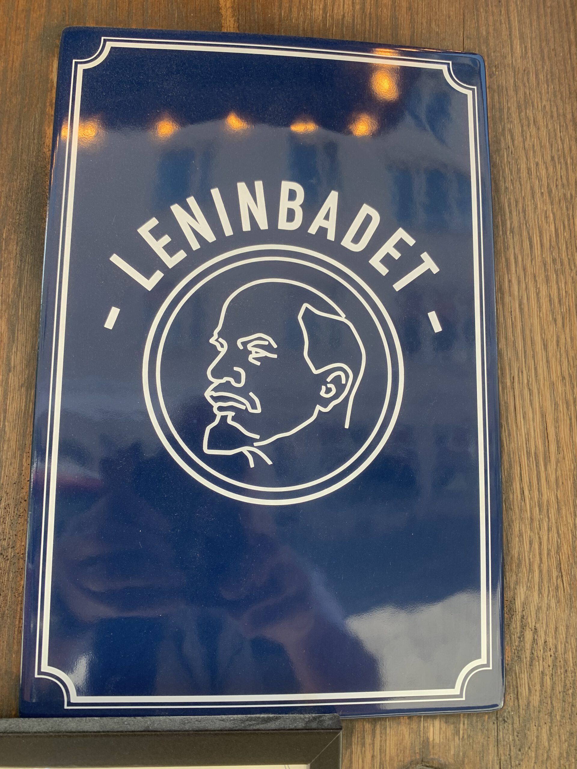 LENINBADET – Lenin Bad – Breuer Sunsetyears